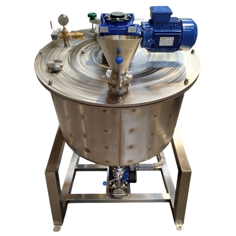 Industrial cooling equipment, chillers